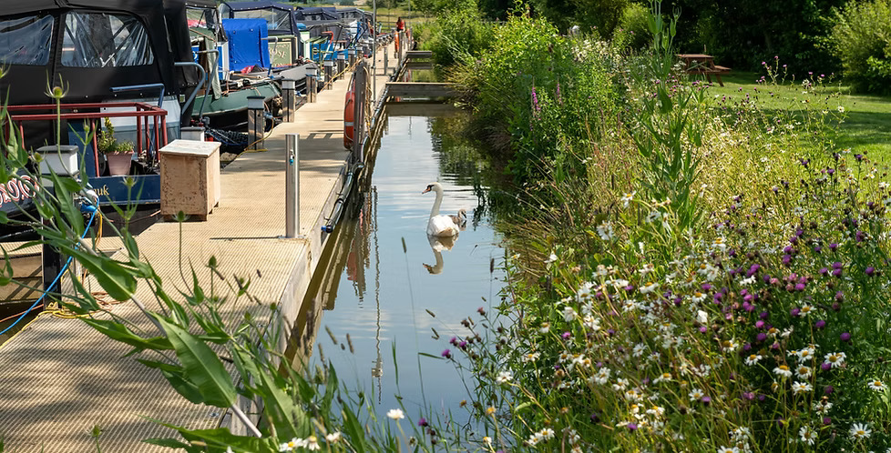 Hill Farm Marina - Narrowboats.uk