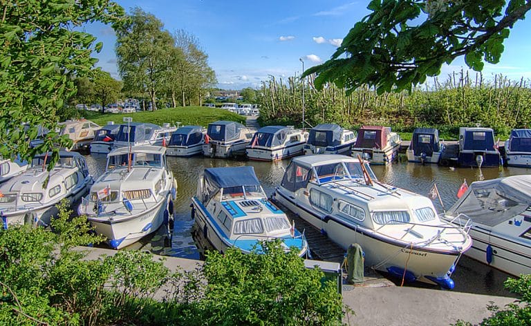 Bridge House Marina - Narrowboats.uk